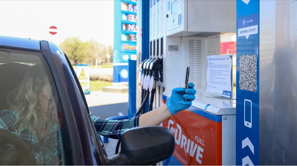 Beskontaktno plaćanje uz mobilnu aplikacuju na NIS Petrol i GAZPROM ...